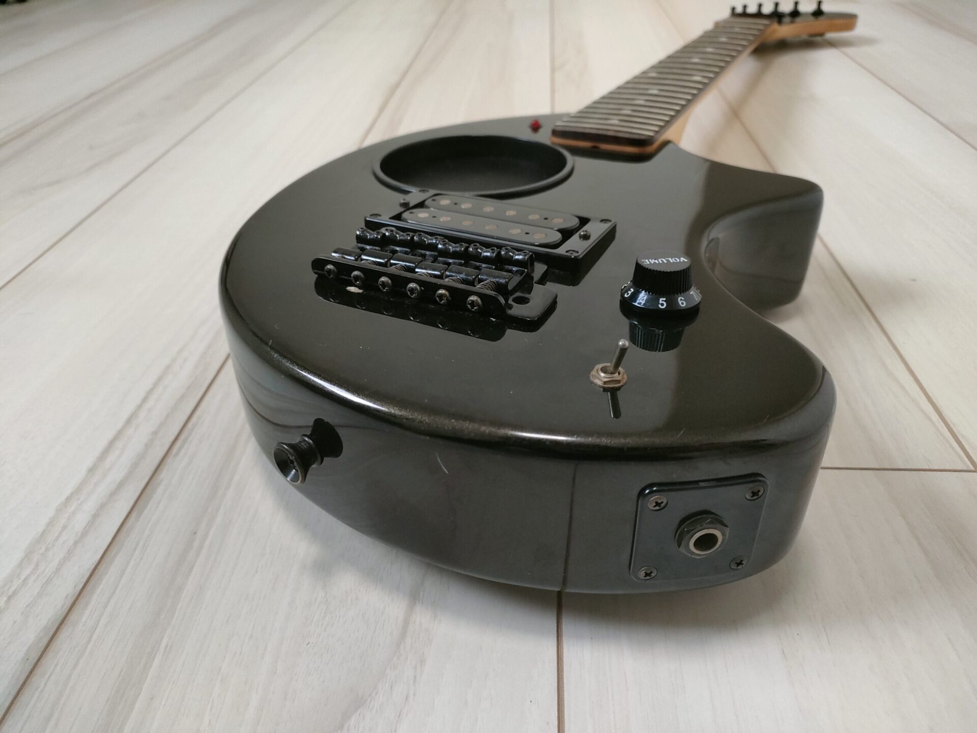 【レビュー】フェルナンデス・ZO-3 ディストーション？を買ってみた。 仕様や細かい部分などを詳しくご紹介。 | AYG